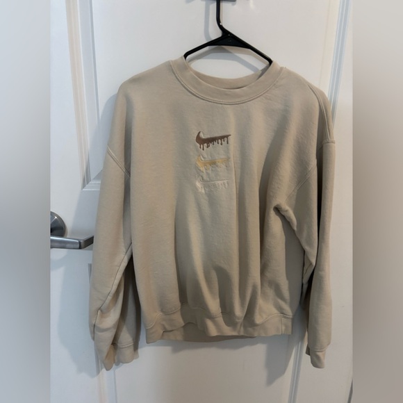 Nike | Sweaters | Nike Mens Cream Sweatshirt | Poshmark